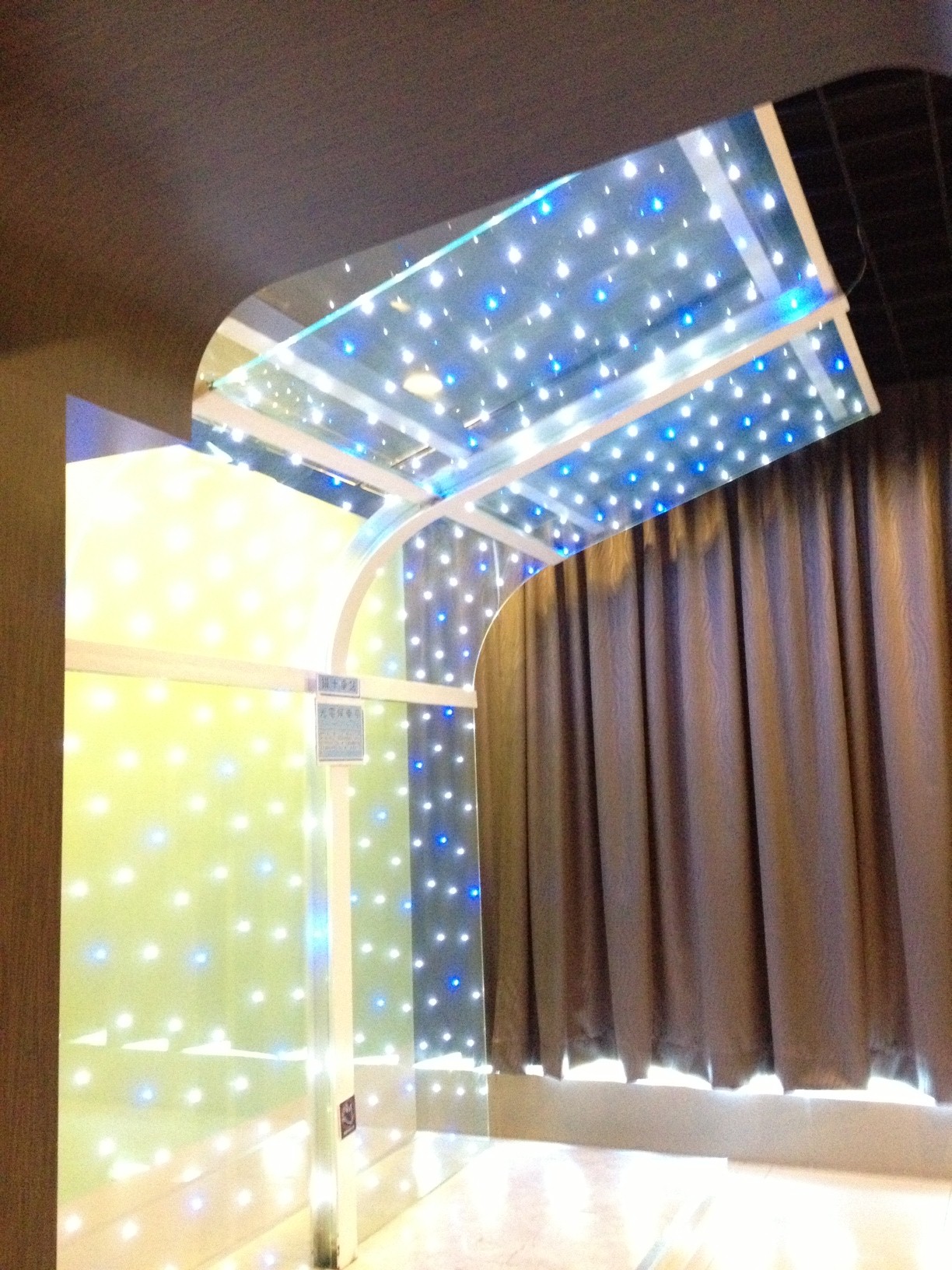 PolyMagic™ LED Glass - Polytronix Privacy Glass