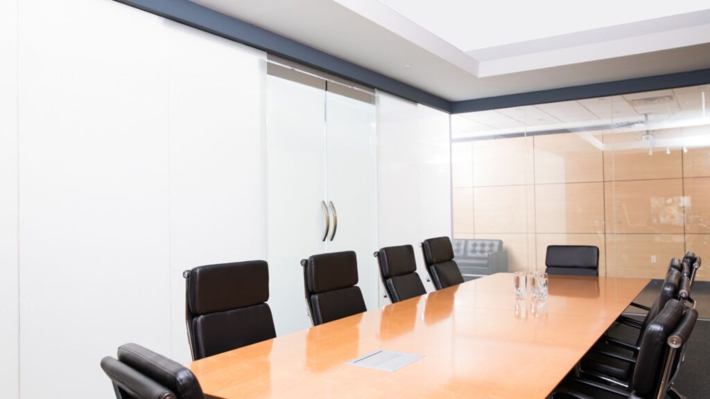 The Benefits of Privacy Glass for Commercial Spaces - Polytronix ...